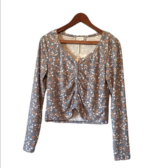 Pink Rose | Tops | Pink Rose Brand Floral Long Sleeved Cropped Top ...